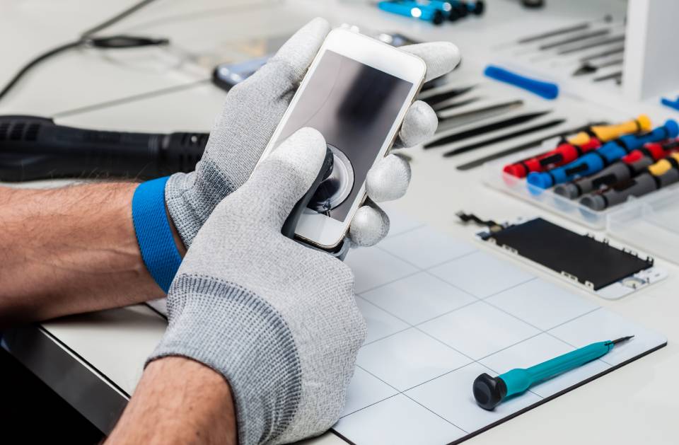 Seattle Wireless iPhone Screen Repair Offers Phone Repairs in Seattle ...