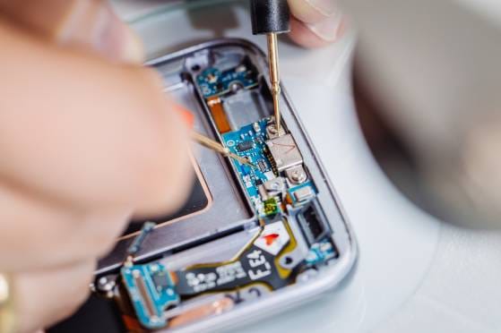 Seattle Wireless iPhone Screen Repair Offers Phone Repairs in Seattle ...